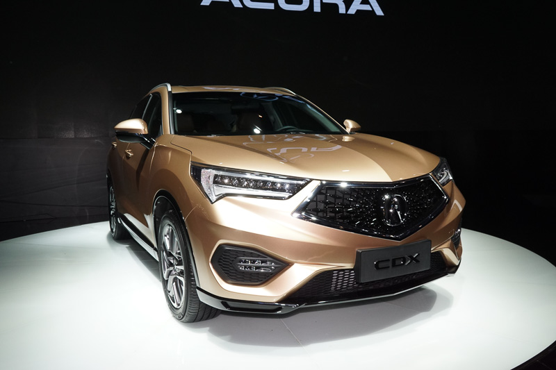 【北京モーターショー2016】ホンダ、アキュラブランドの新型コンパクトSUV「CDX」世界初公開 - Car Watch
