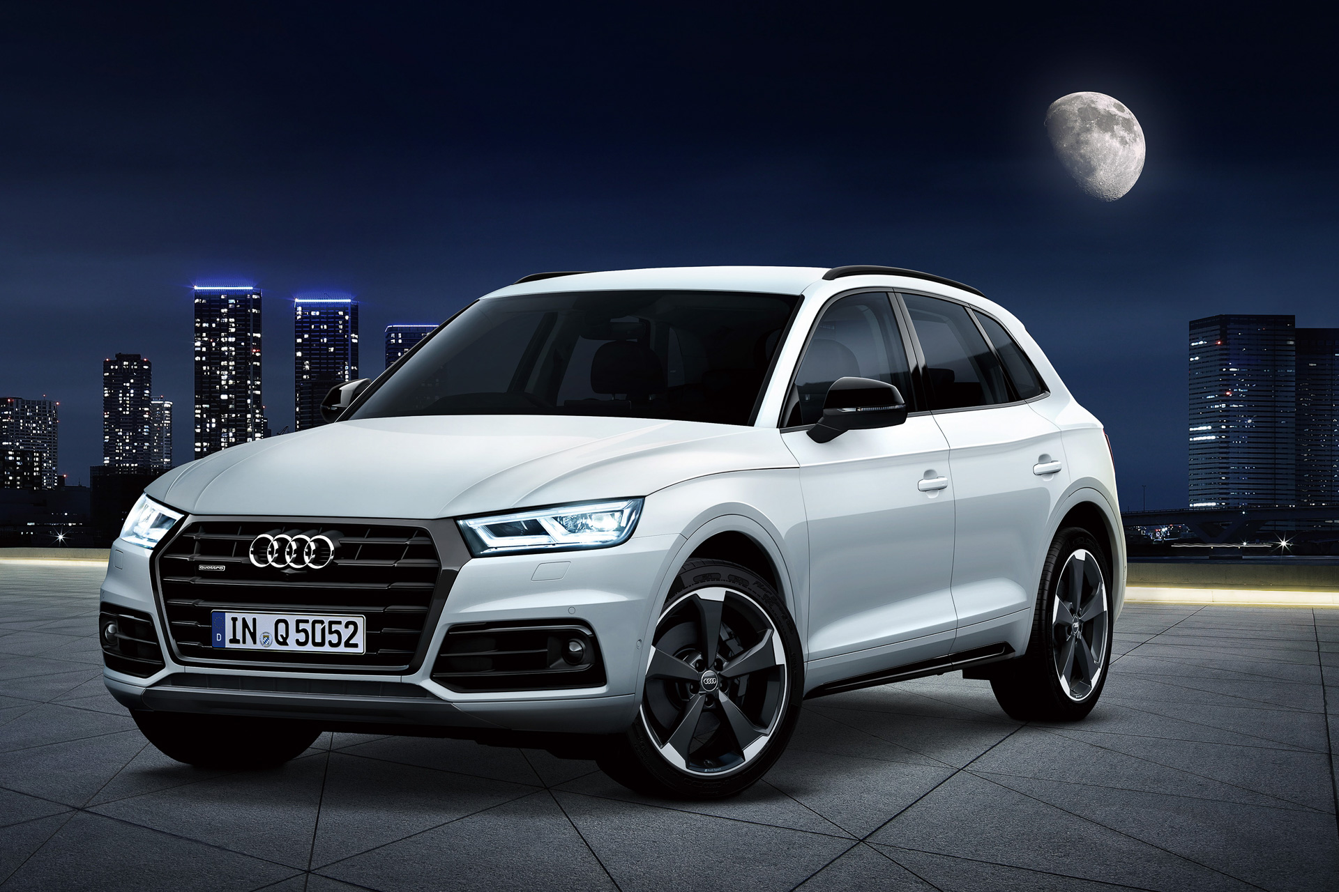 アウディ、「Q5」に限定250台の「Q5 black edition」 - Car Watch