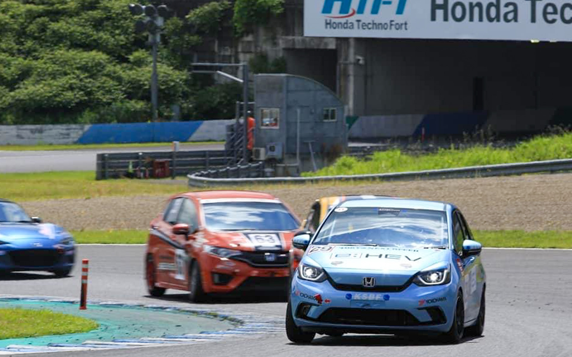 【まるも亜希子の「寄り道日和」】ニューマシン「フィット e:HEV」で参戦した2021年の“Joy耐”