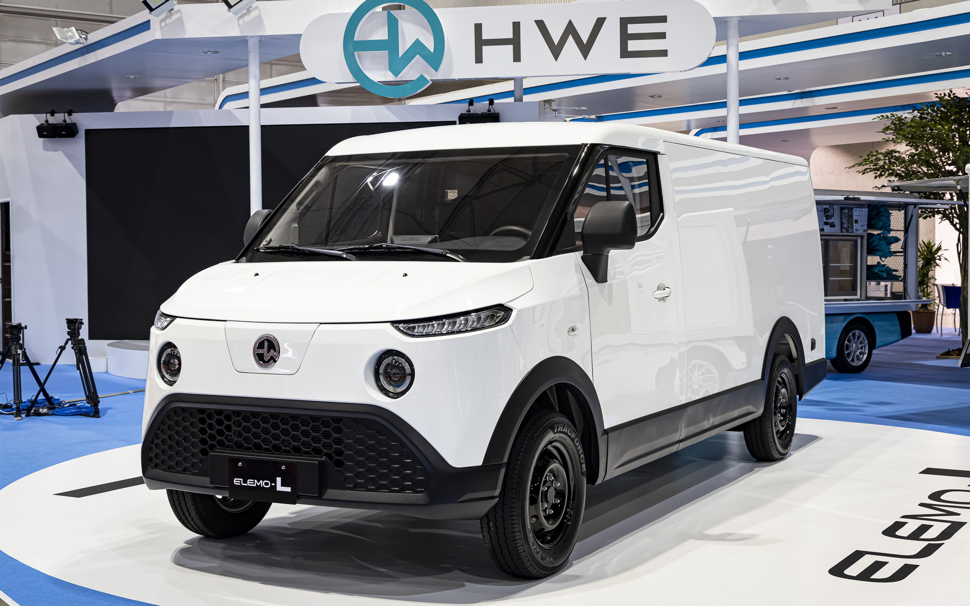 HW ELECTRO、中型バンタイプの新型商用EV「エレモ-L」 一充電あたり最大270km走行を想定 - Car Watch