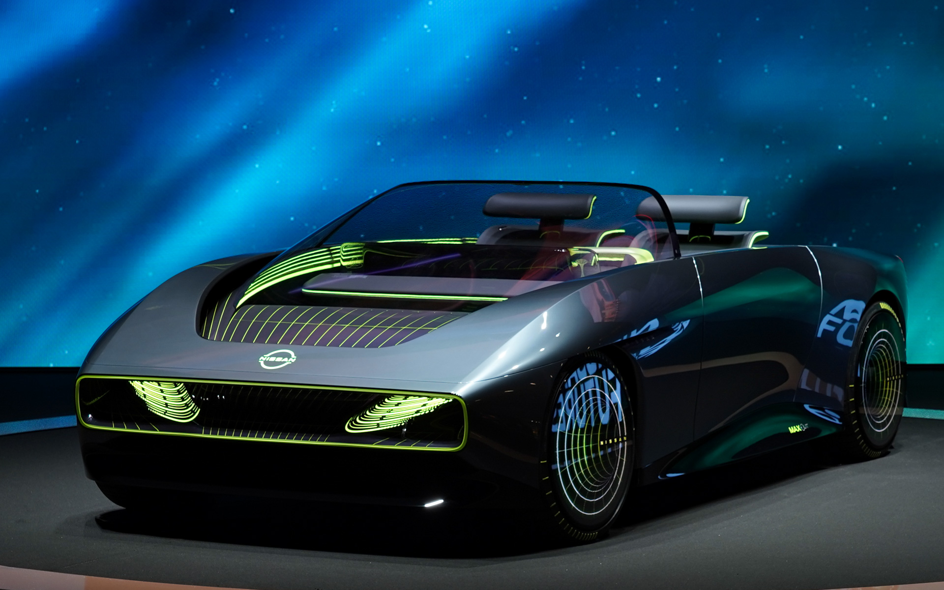 日産、EVオープンカー「Max-Out」実車を初公開 - Car Watch