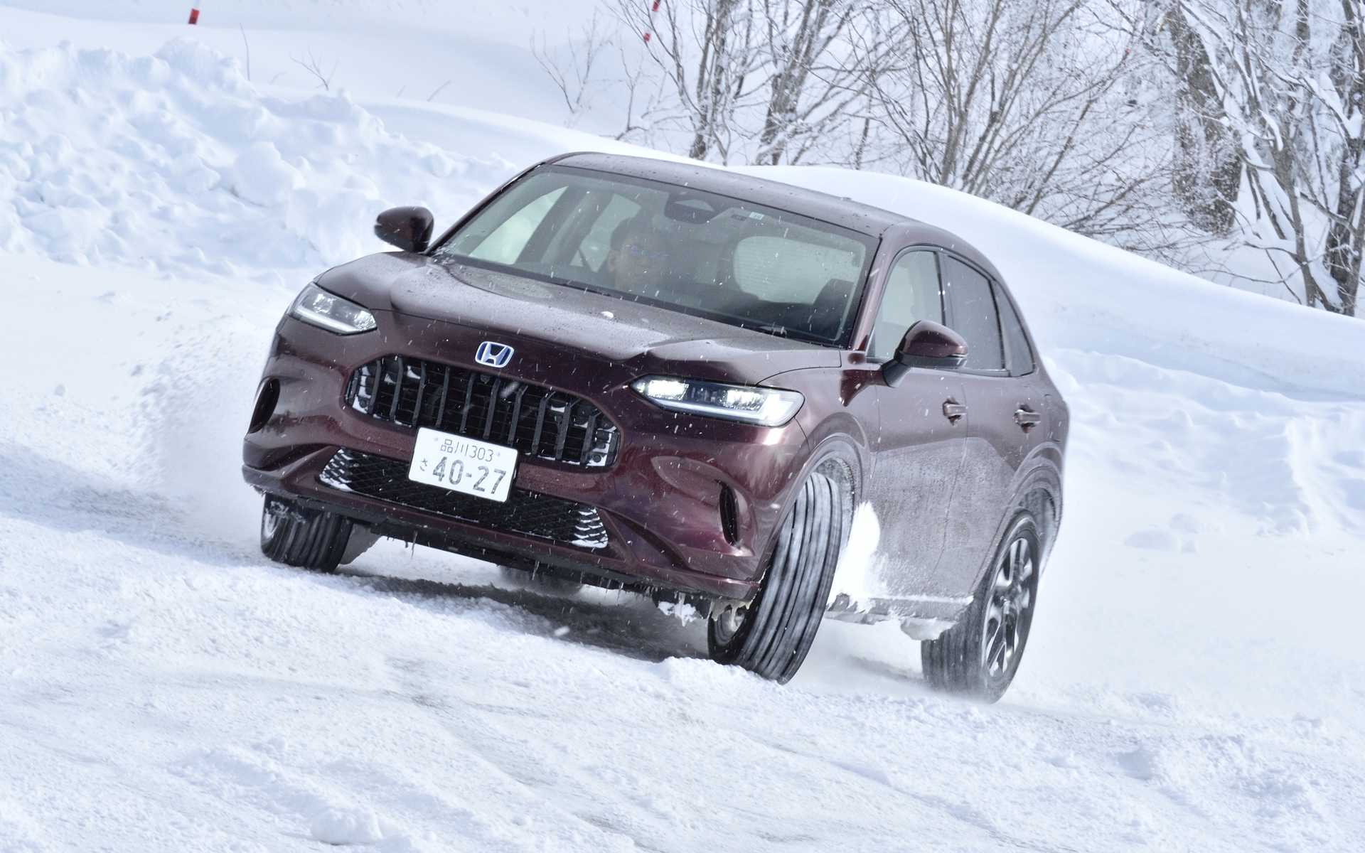 【試乗インプレ】ホンダ新型「ZR-V」試乗レポート第2弾 ハイブリッドモデルのFFと4WDの違いを雪上で試す / - Car Watch