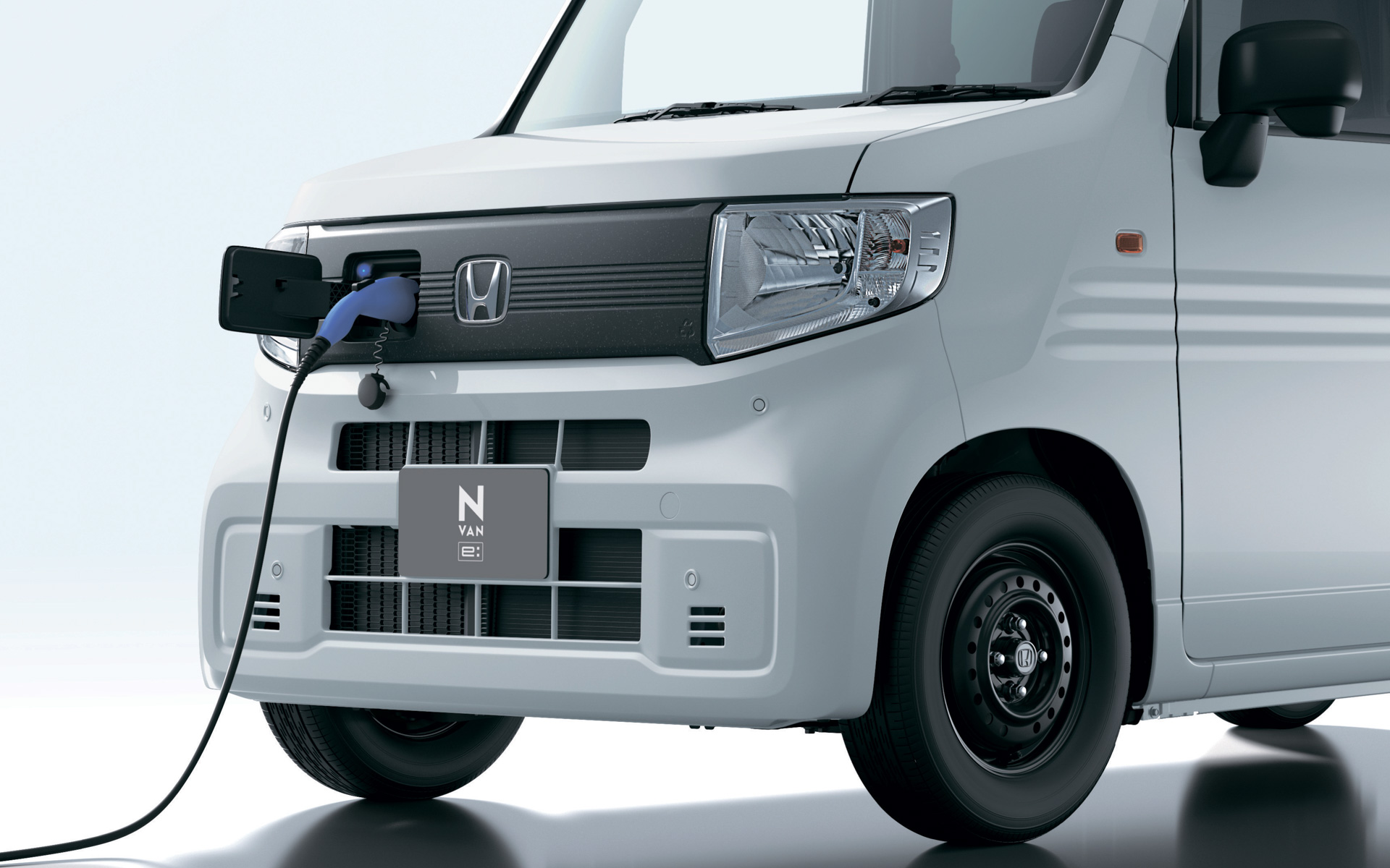 ホンダ、新型軽商用EV「N-VAN e:」先行公開 航続距離は210km以上に - Car Watch