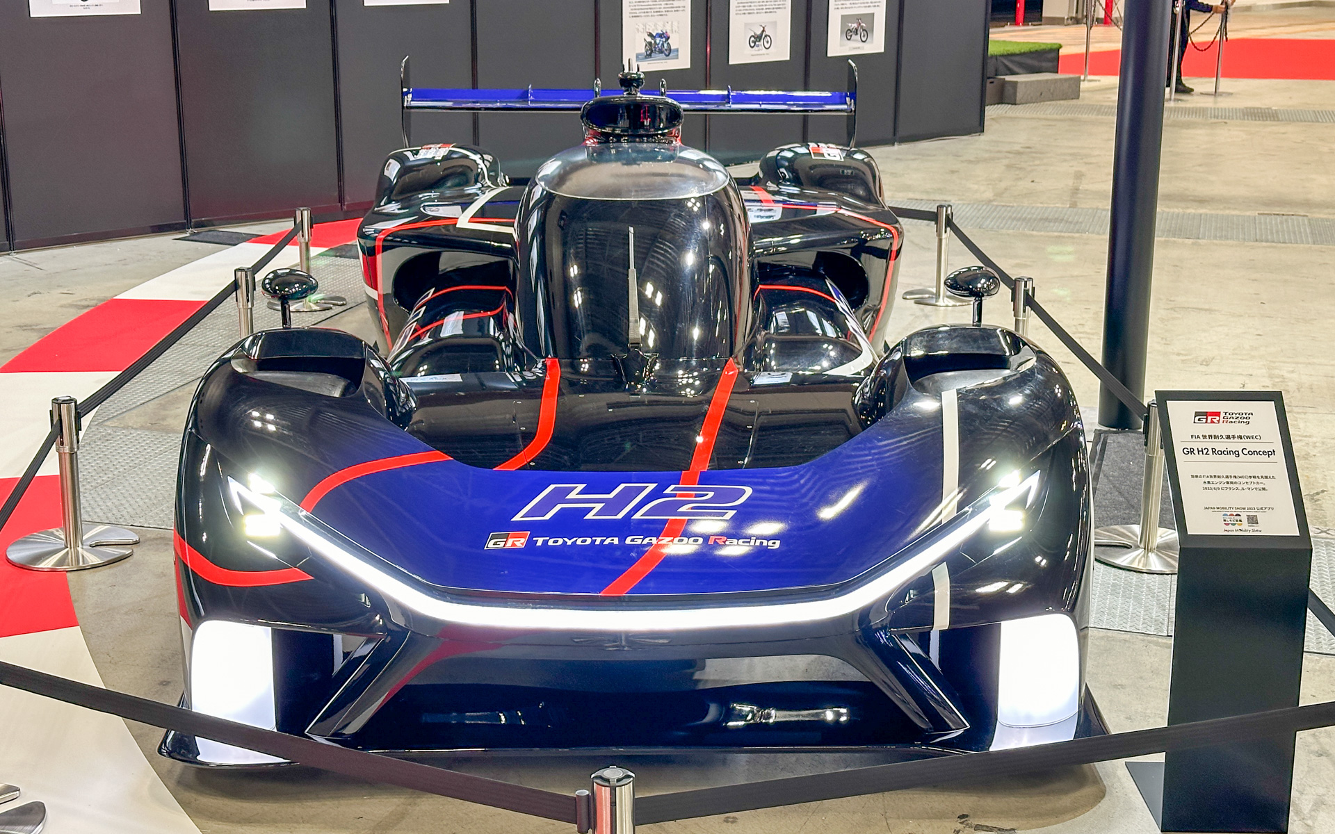 水素レーシングカー「GR H2 Racing Concept」も展示する見どころ多しの「モータースポーツエリア」