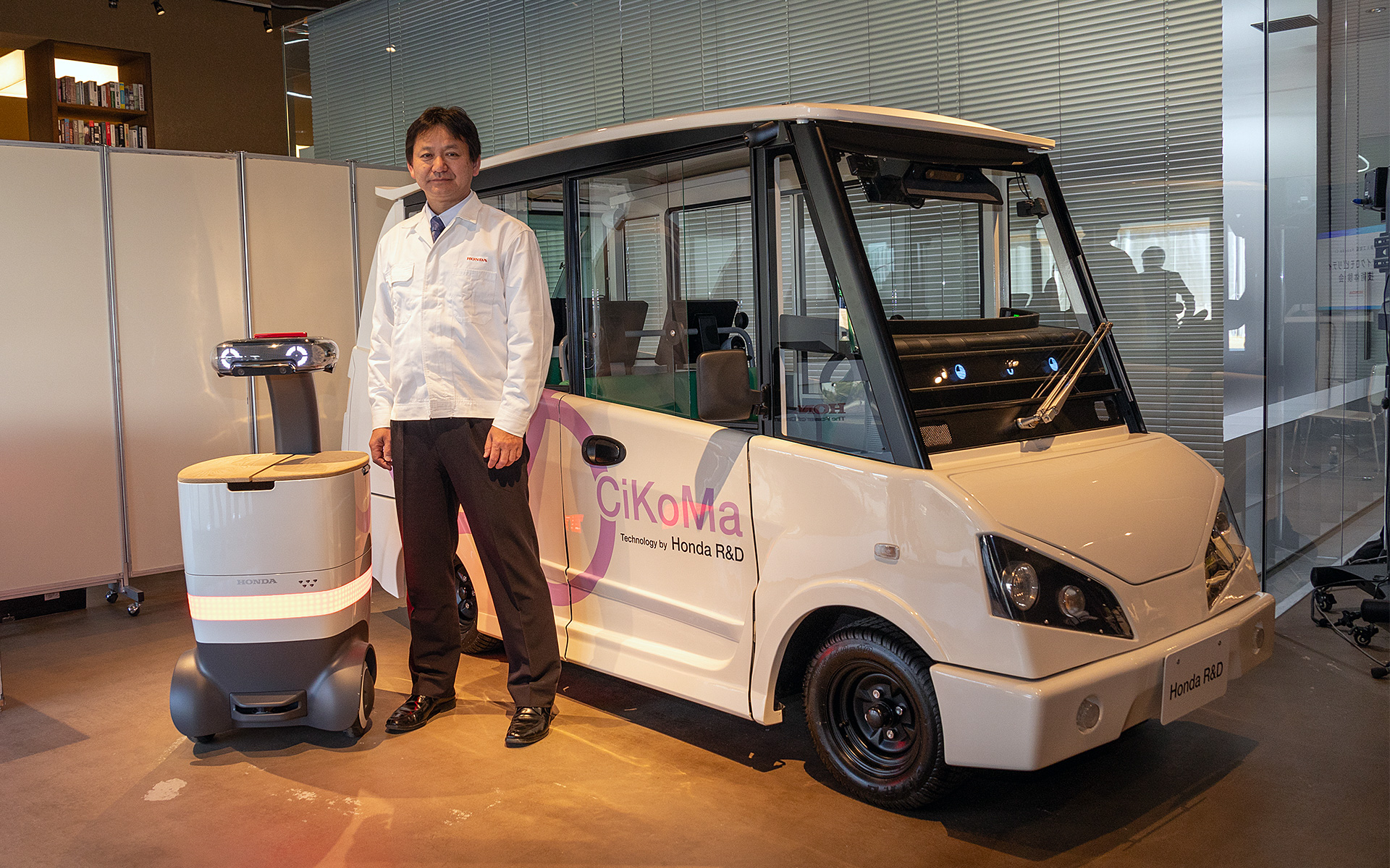 ホンダ、人と協調するマイクロモビリティ「サイコマ」「ワポチ」の一般向け実証開始 アグリサイエンスバレー常総で体験してみた - Car Watch