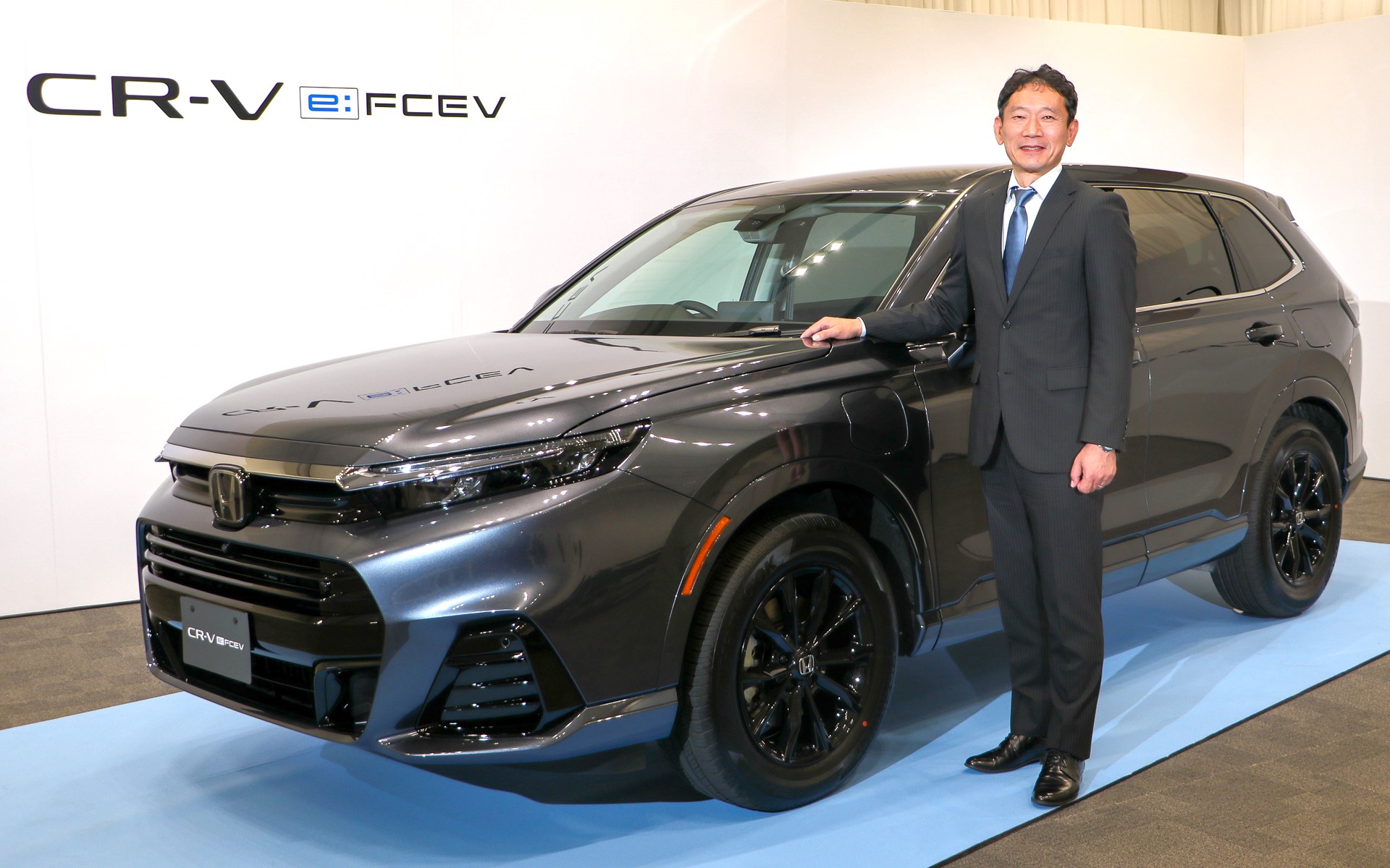 ホンダ、新型「CR-V e：FCEV」にコスト3分の1の燃料電池システム投入 開発チームがポイントを解説 - Car Watch