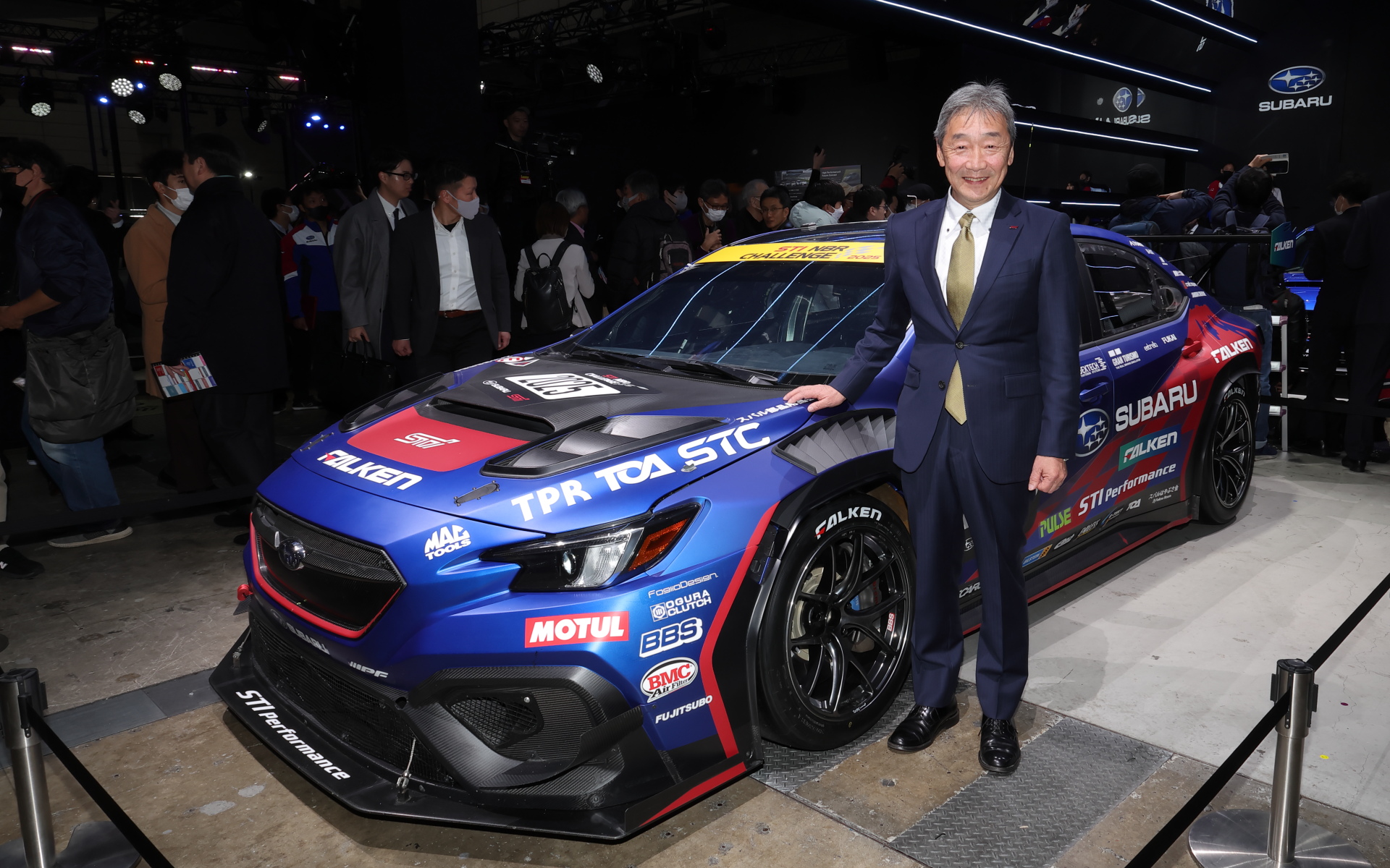 [拡大画像]コンプリートカー「S210（プロトタイプ）」や200台限定「BRZ」などを初公開したスバルブース