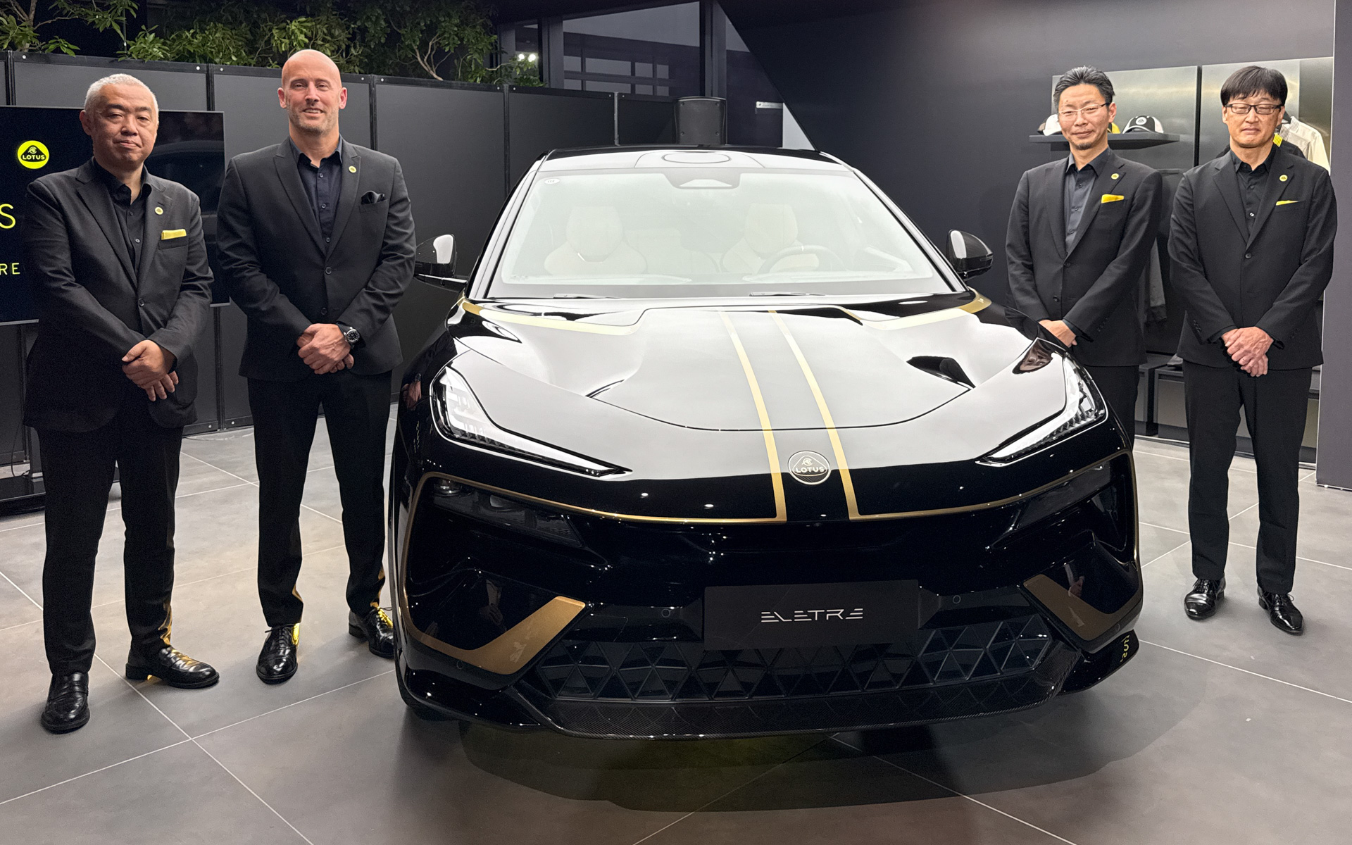 東北エリアに「ロータス仙台」オープン 特別仕様車「エレトレ Type 79」がオープニングレセプションに登場 - Car Watch