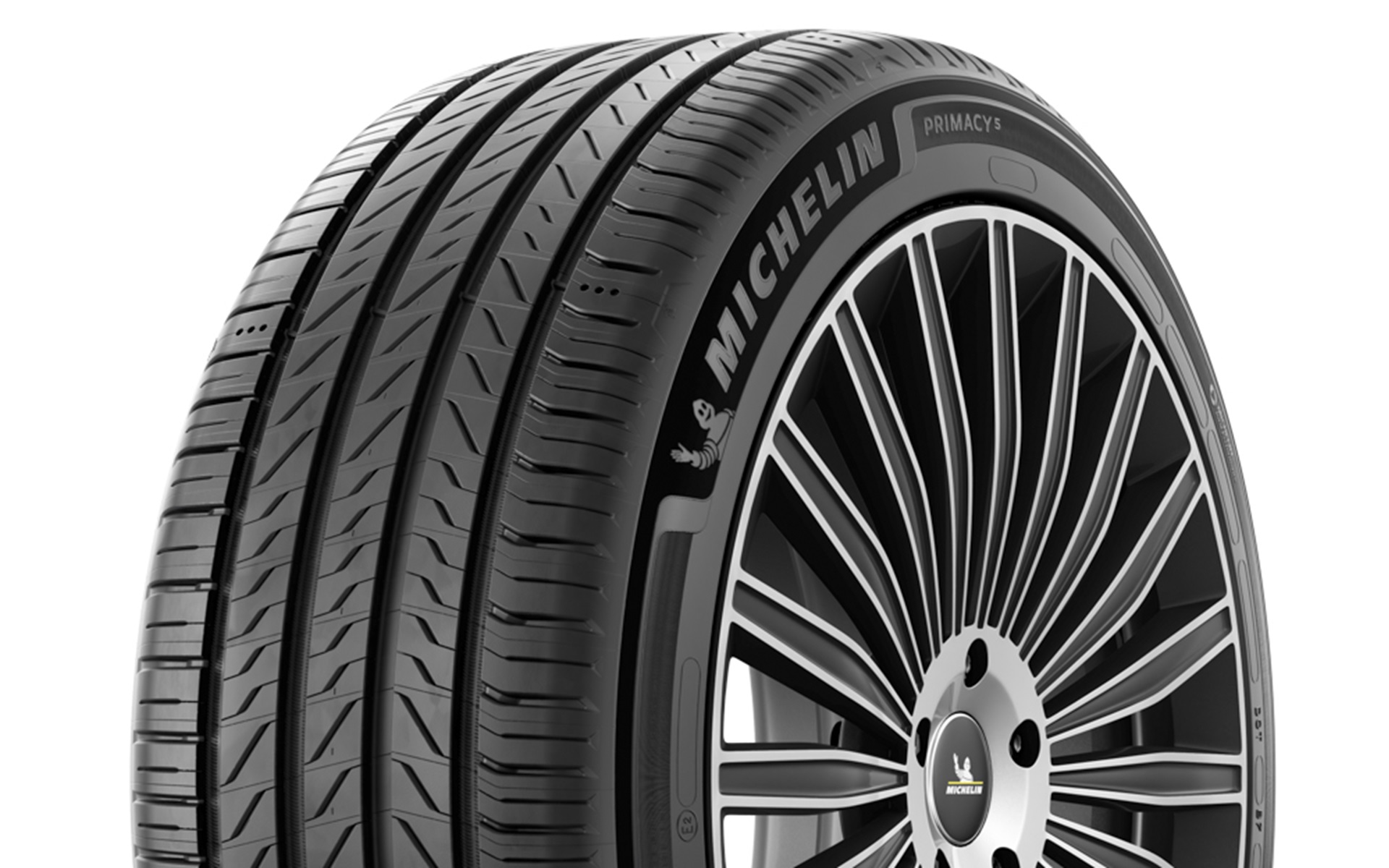 ミシュラン、新製品「プライマシー5」 濡れた路面でも安心感が長く続くプレミアムコンフォートタイヤ - Car Watch