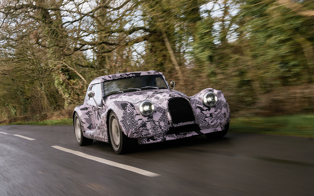 モーガン、新型6気筒フラグシップモデルの発表に先駆け画像公開 - Car Watch