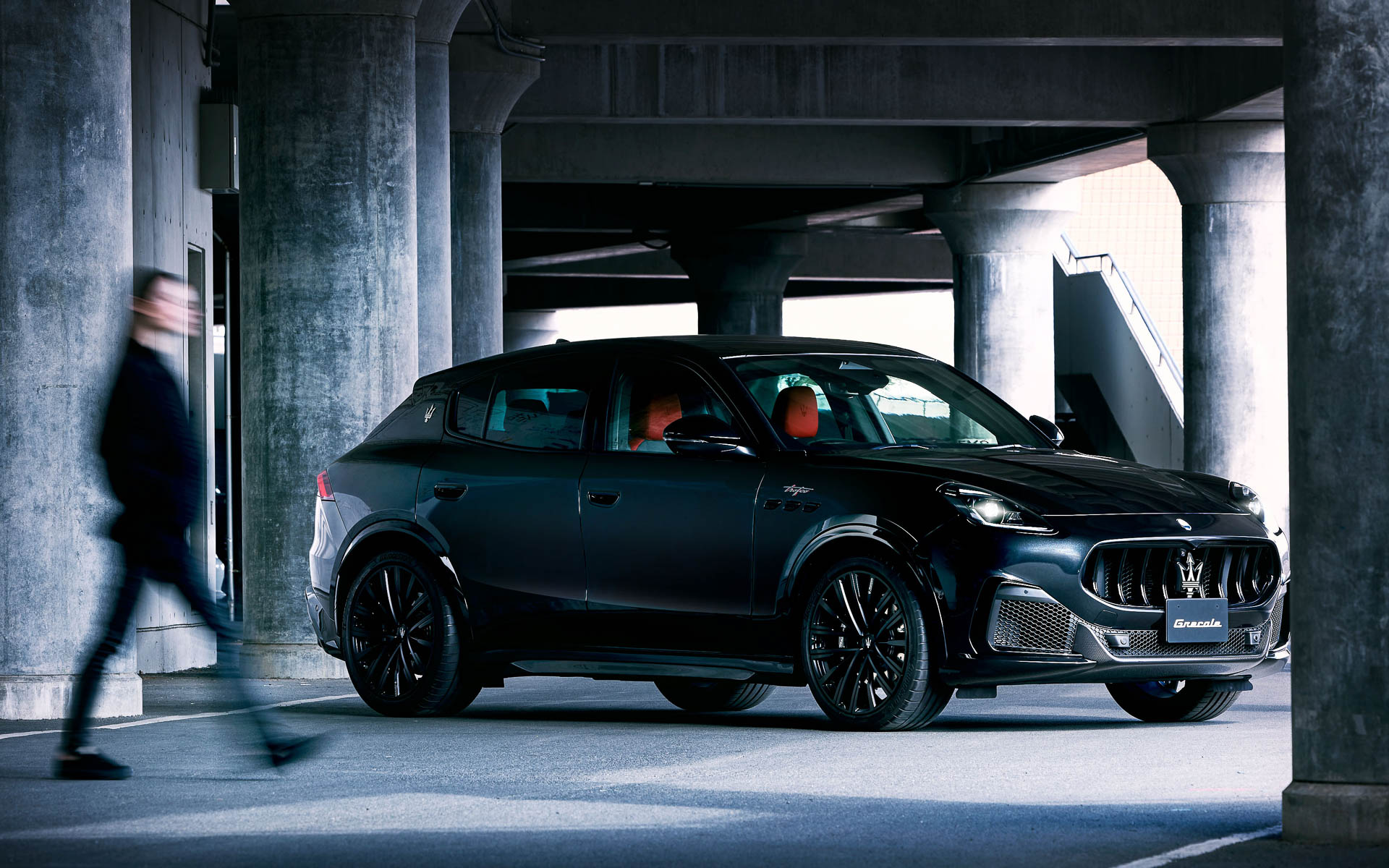 マセラティ、日本特別限定車「グレカーレ トロフェオ “ネロ インフィニート”」 黒を追求した10台限定モデル - Car Watch