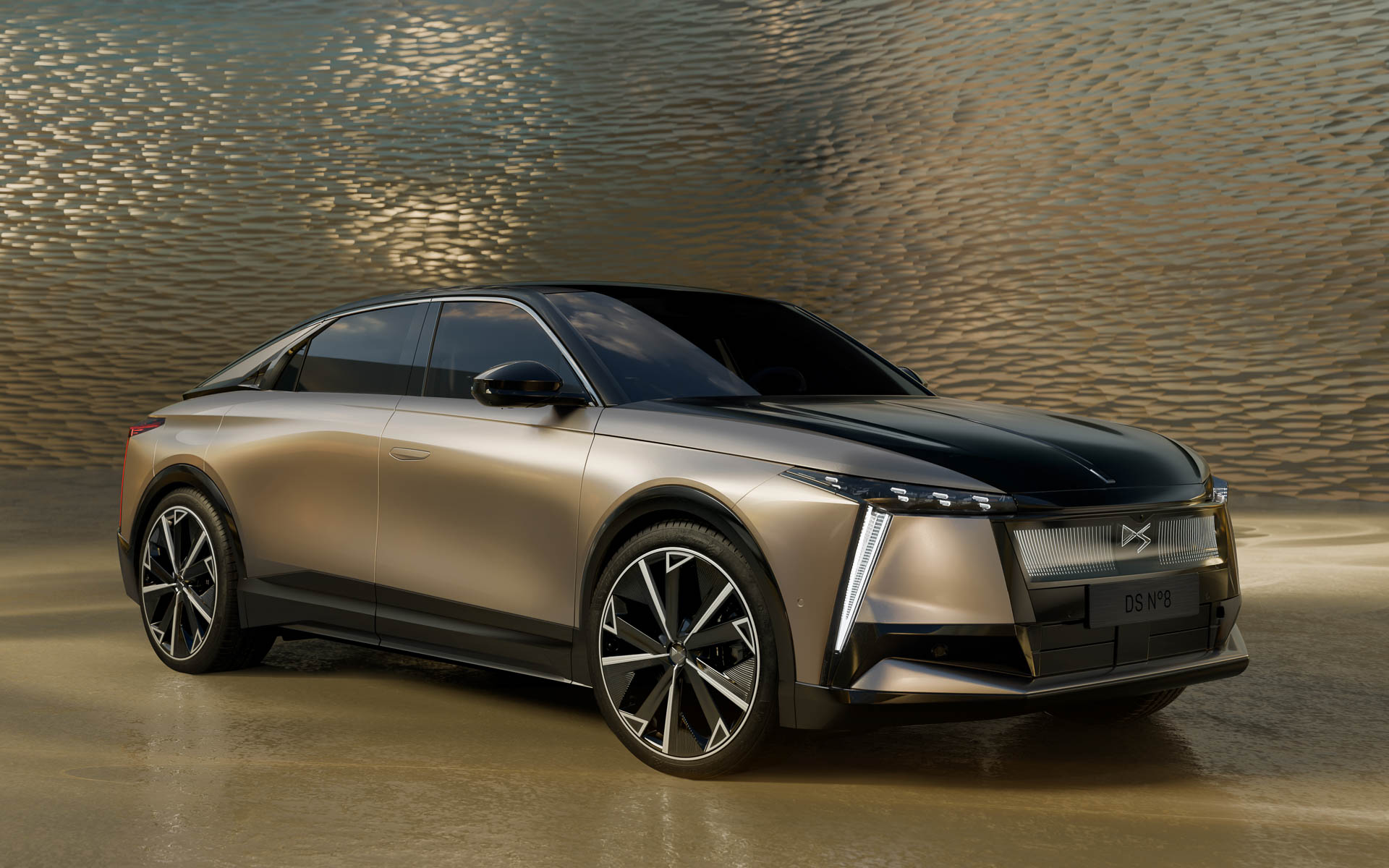 [画像]DS、新型EV「DS N°8」を全国のDSディーラーで展示 まずは5月30日のDS STORE 東京から / (7/14) - Car Watch