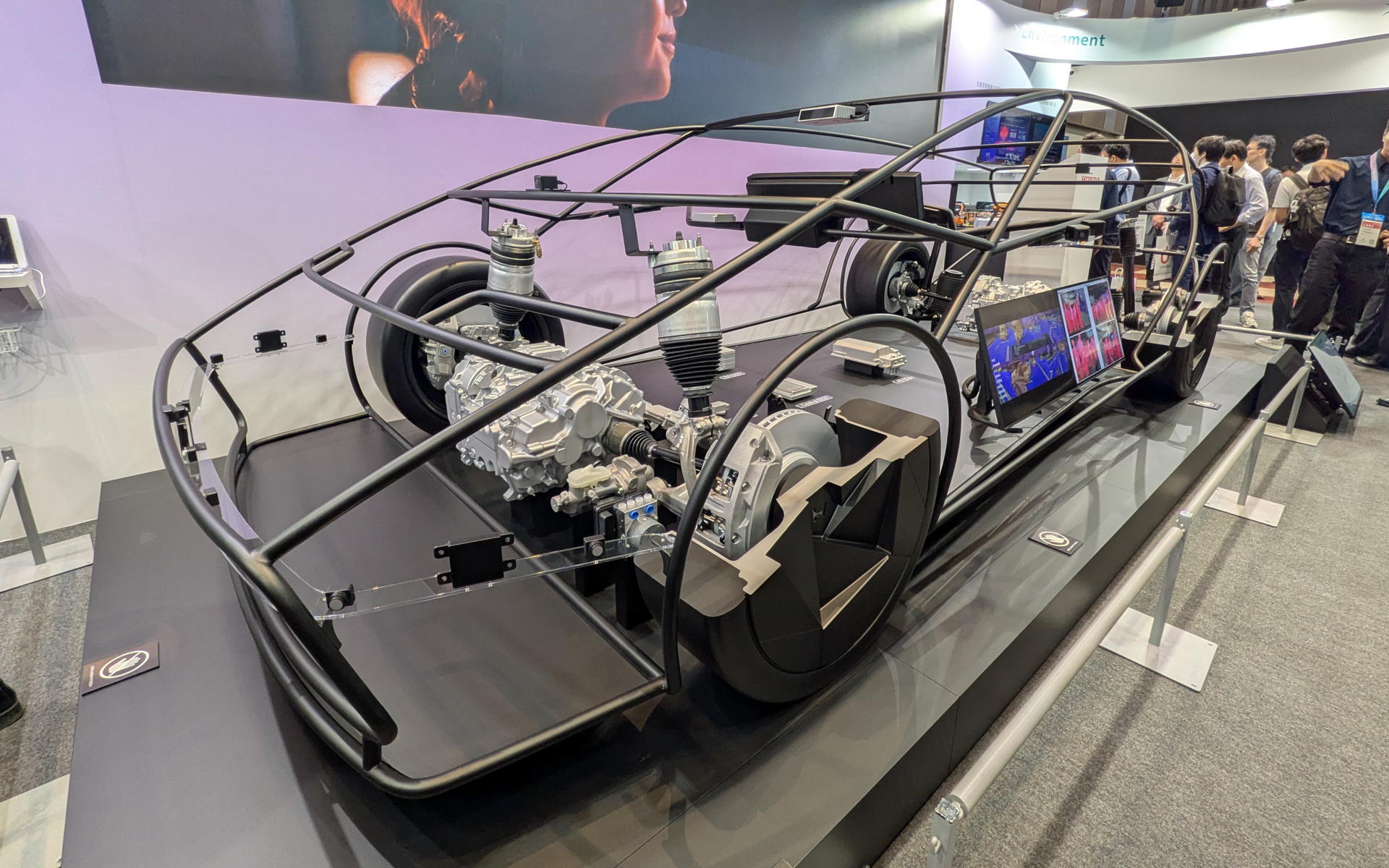 ホンダ、新型BEV「ゼロシリーズ」サルーンタイプのパイプフレームモデルを人とくるまのテクノロジー展2025横浜で公開中 - Car Watch