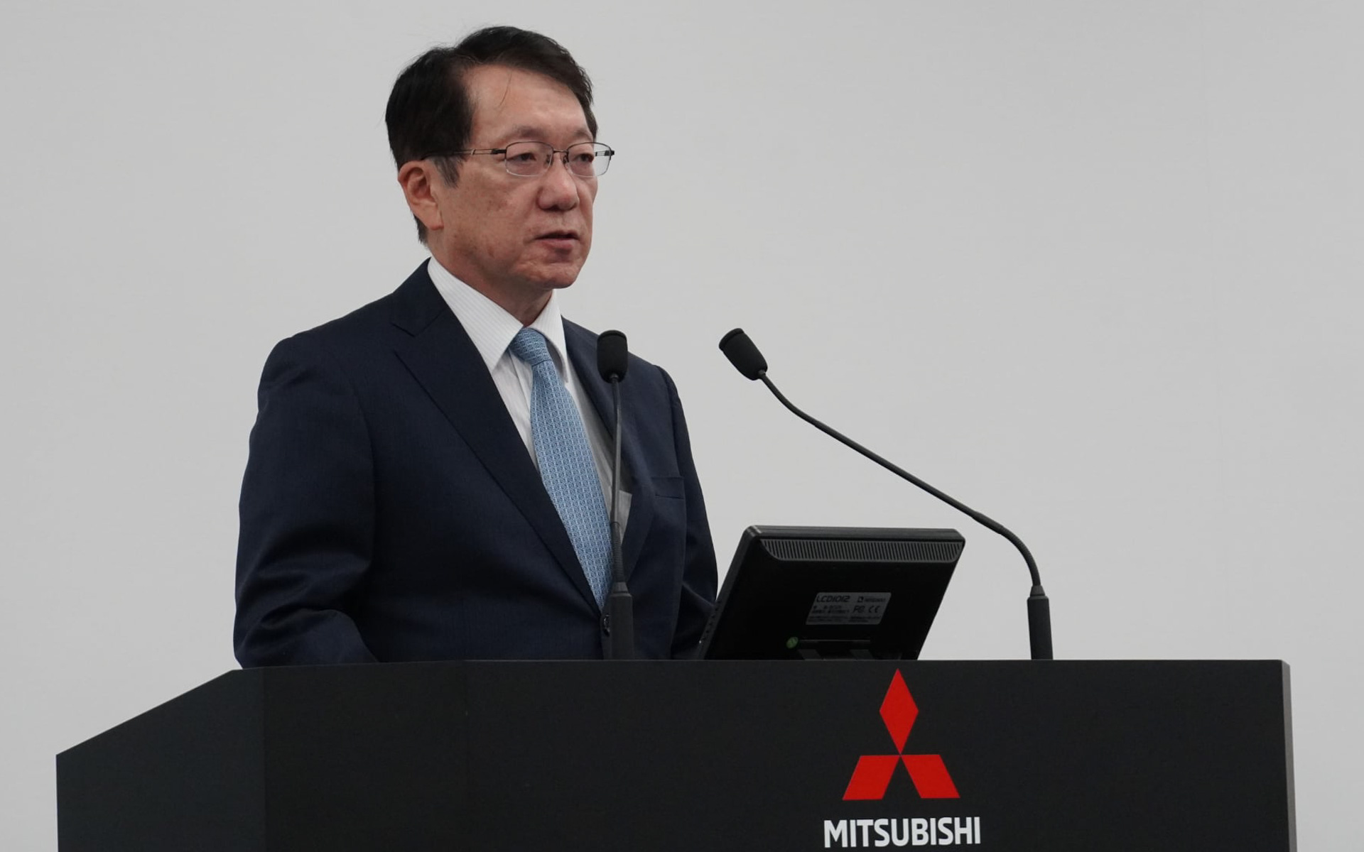 三菱自動車、2026年秋復活の新型「パジェロ」について加藤隆雄CEO「三菱自動車らしさを詰め込んだフラグシップ商品」 - Car Watch